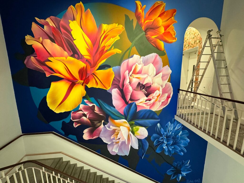 Sophie Mess unveils colossal mural at Saatchi Gallery’s major floral ...